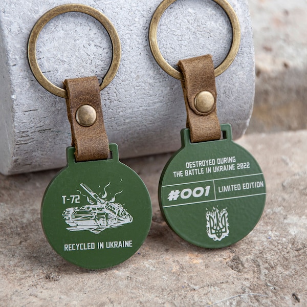 Russia Tank Keychain - Etsy