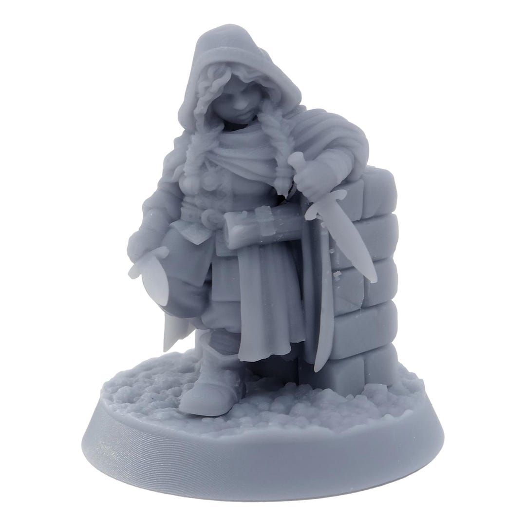 Halfling Rogue Female Fantasy Hobbit Woman Explorer Paintable Miniature ...