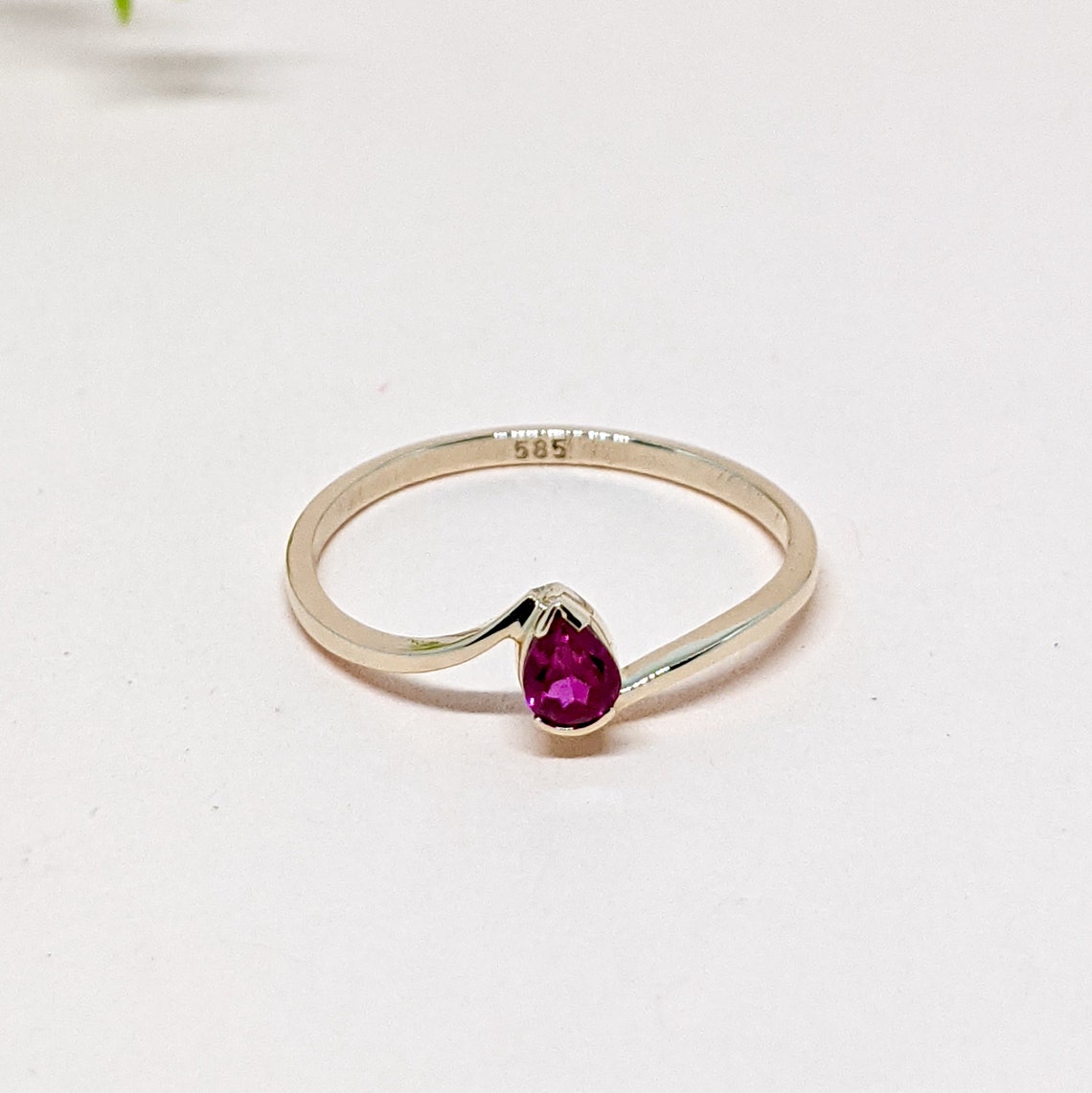 14k Gold Ruby Art Deco Ring Stackable Solid Gold Ring Dainty | Etsy