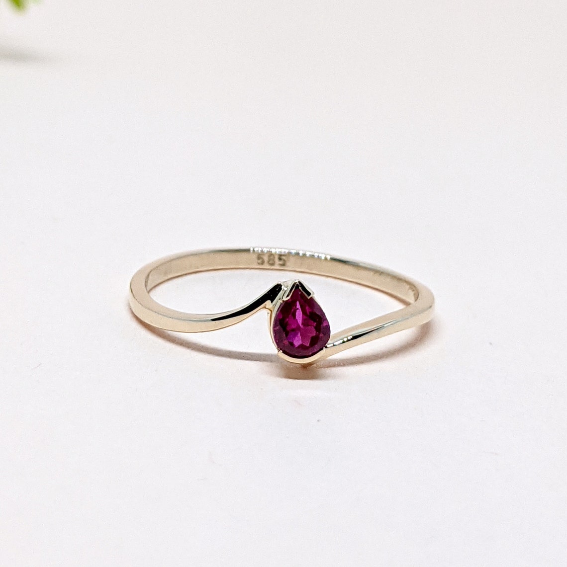 14k Gold Ruby Art Deco Ring Stackable Solid Gold Ring Dainty | Etsy