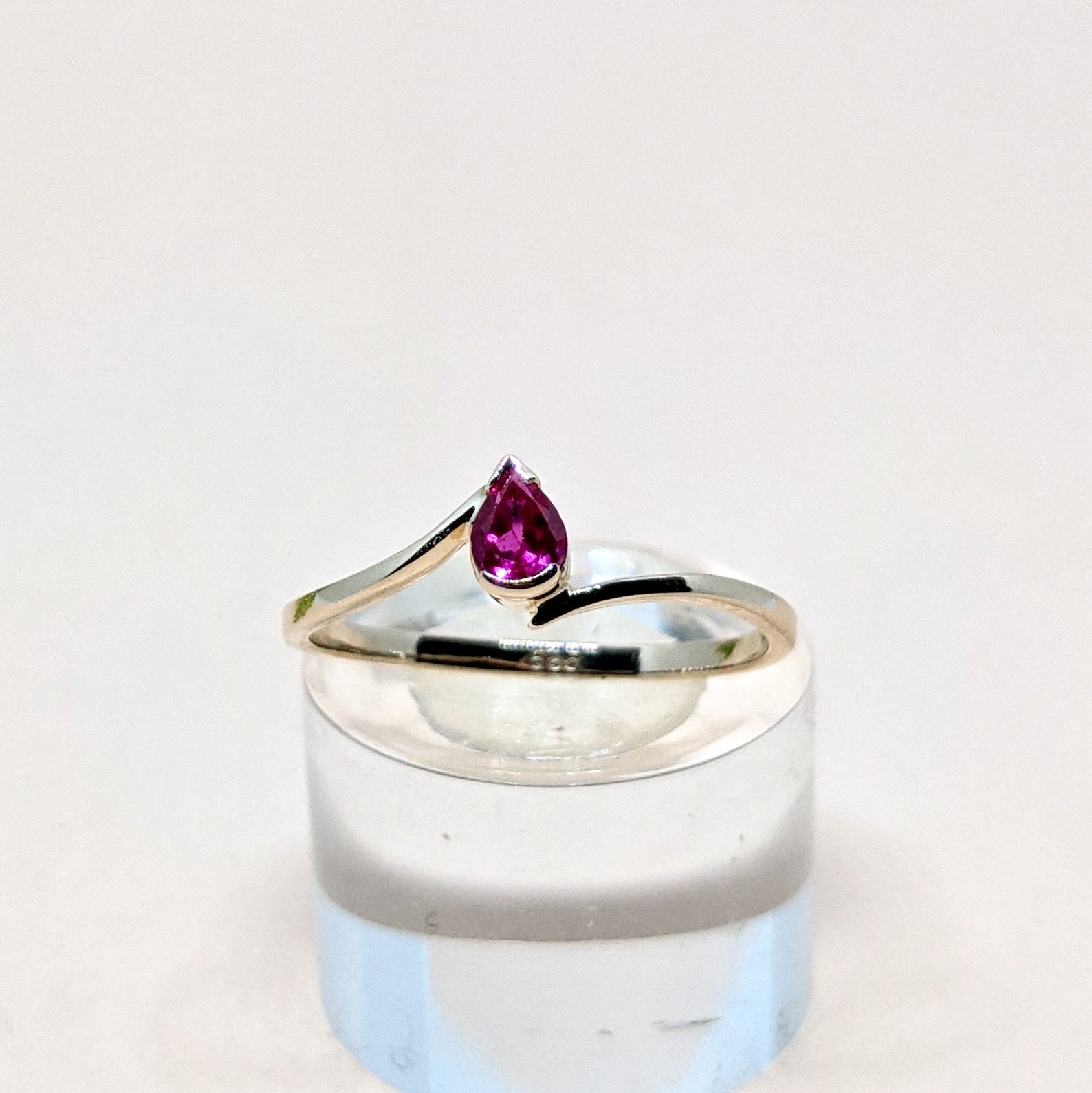 14k Gold Ruby Art Deco Ring Stackable Solid Gold Ring Dainty | Etsy