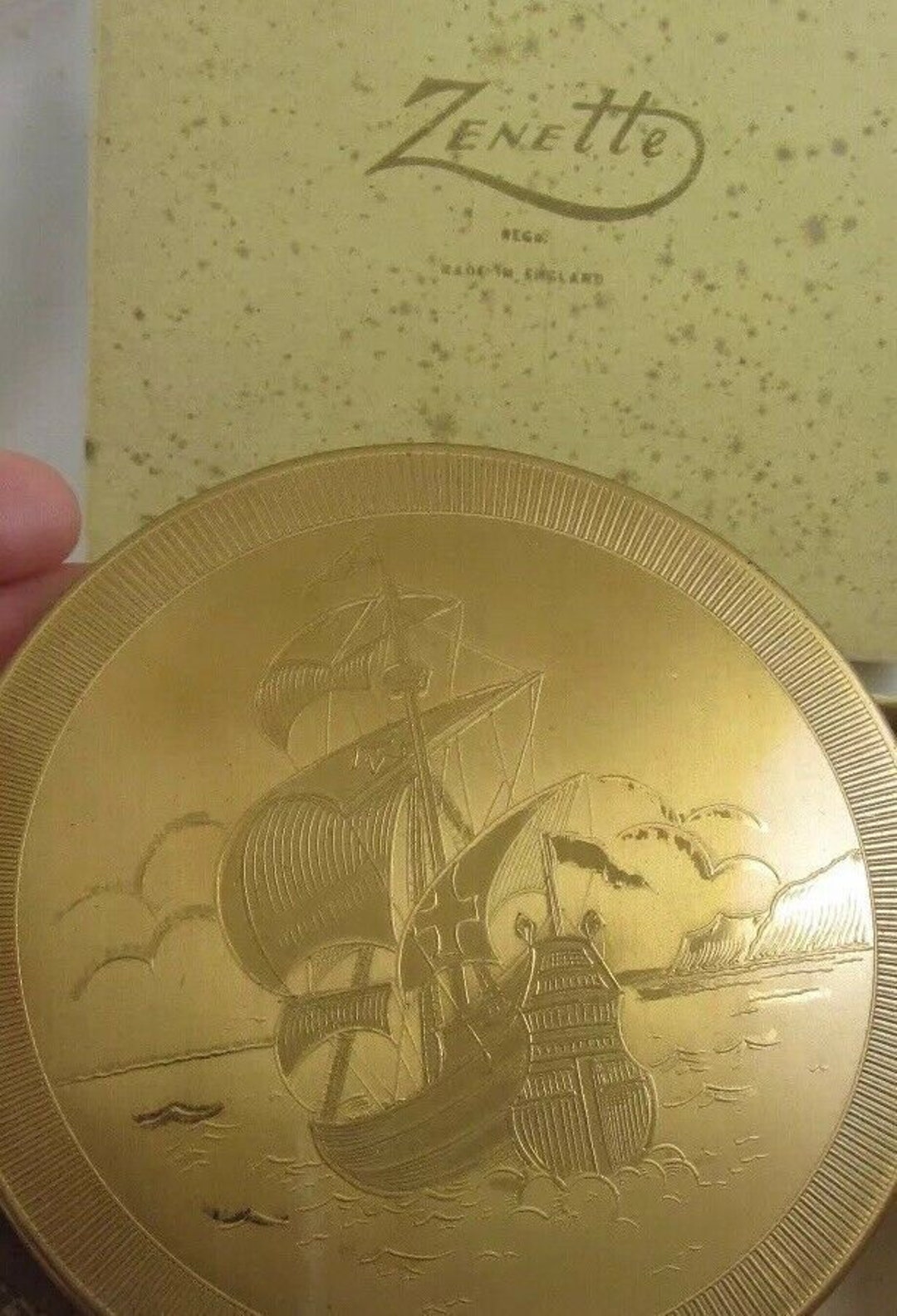 Vintage Zenette Compact England 1940's Pancake Galleon Ship Goldtone ...