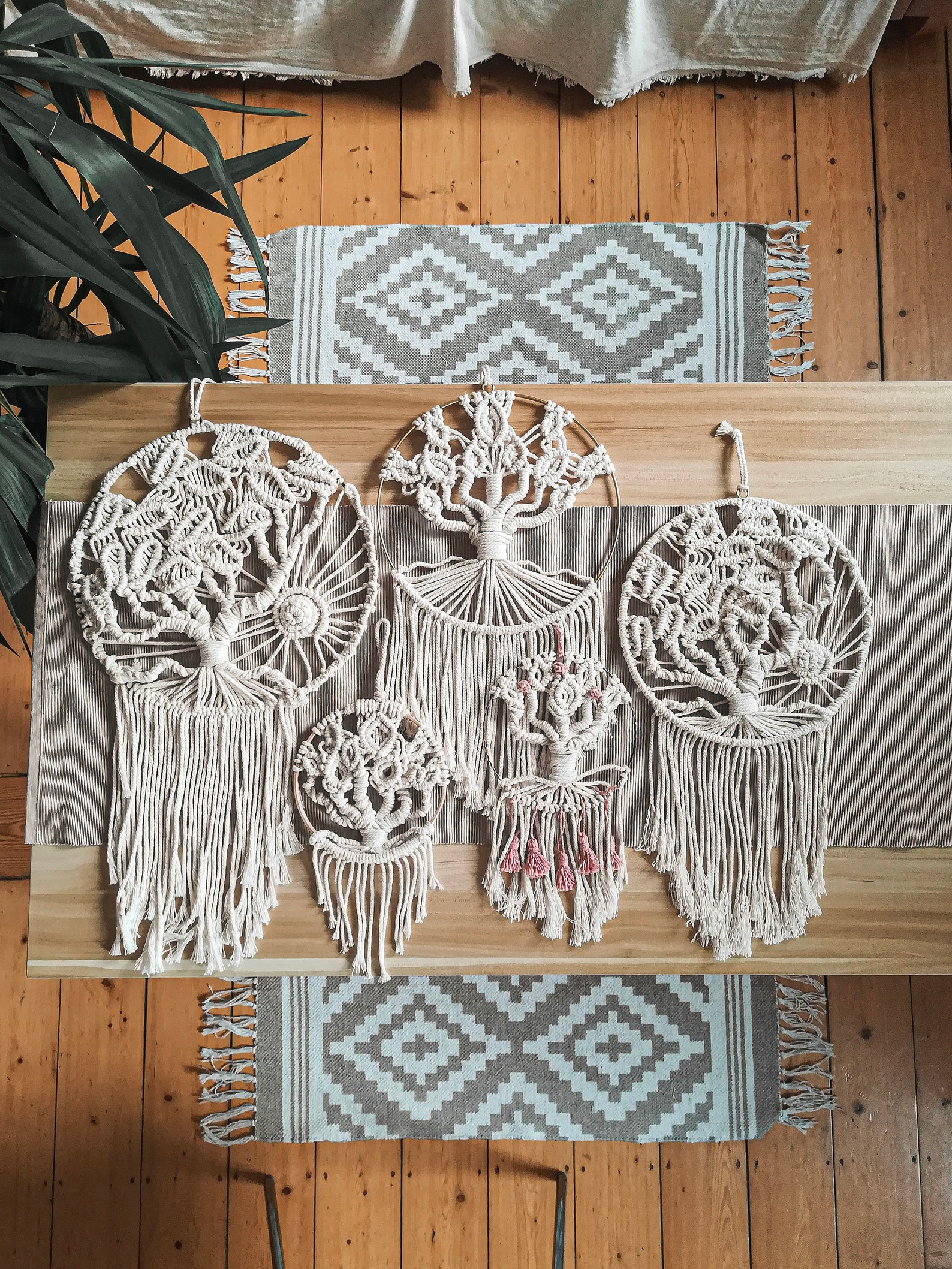 Lebensbaum Makramee / Tree of life rundes Makramee Boho-Chic - Etsy.de