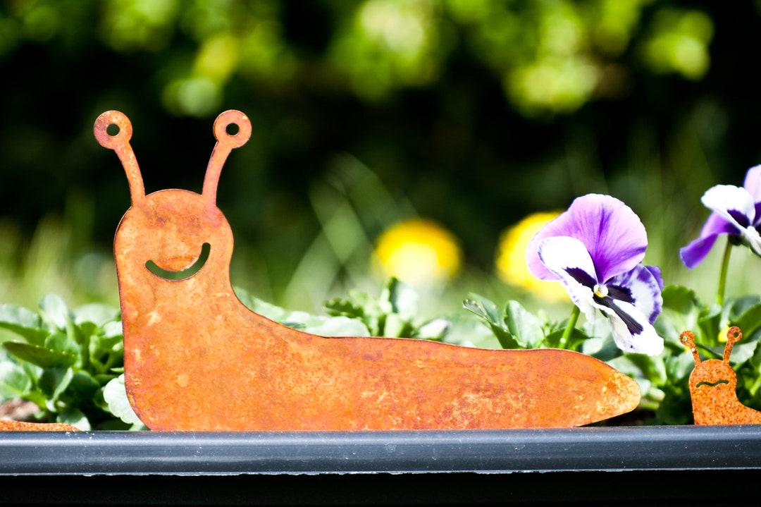 Large Slug Lawn Ornament, Smiley Happy Face, Rusty Garden Art, Flower ...