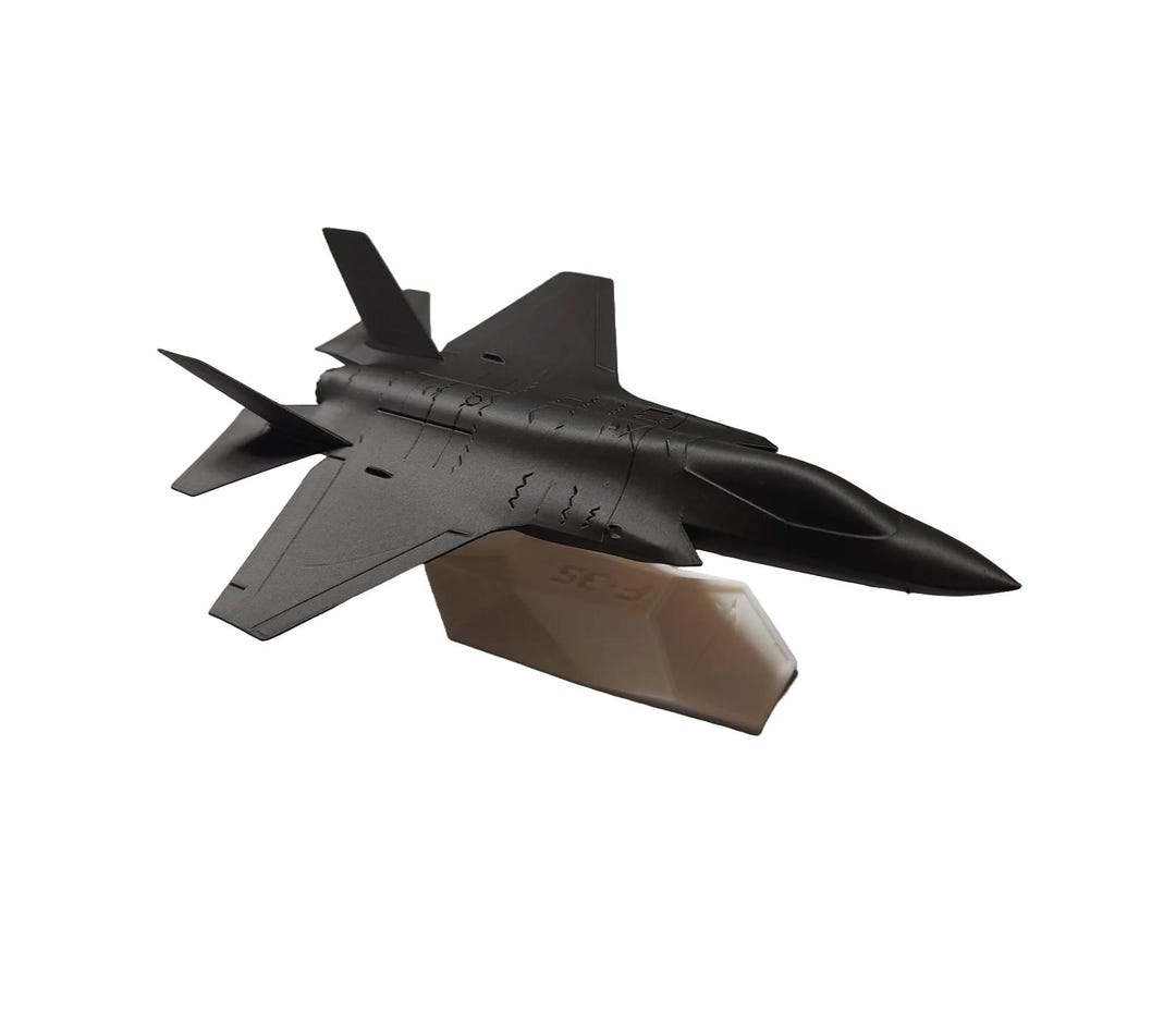 F-35 Lightning II Model With Stand | Lockheed Martin JSF 1:48 Scale ...