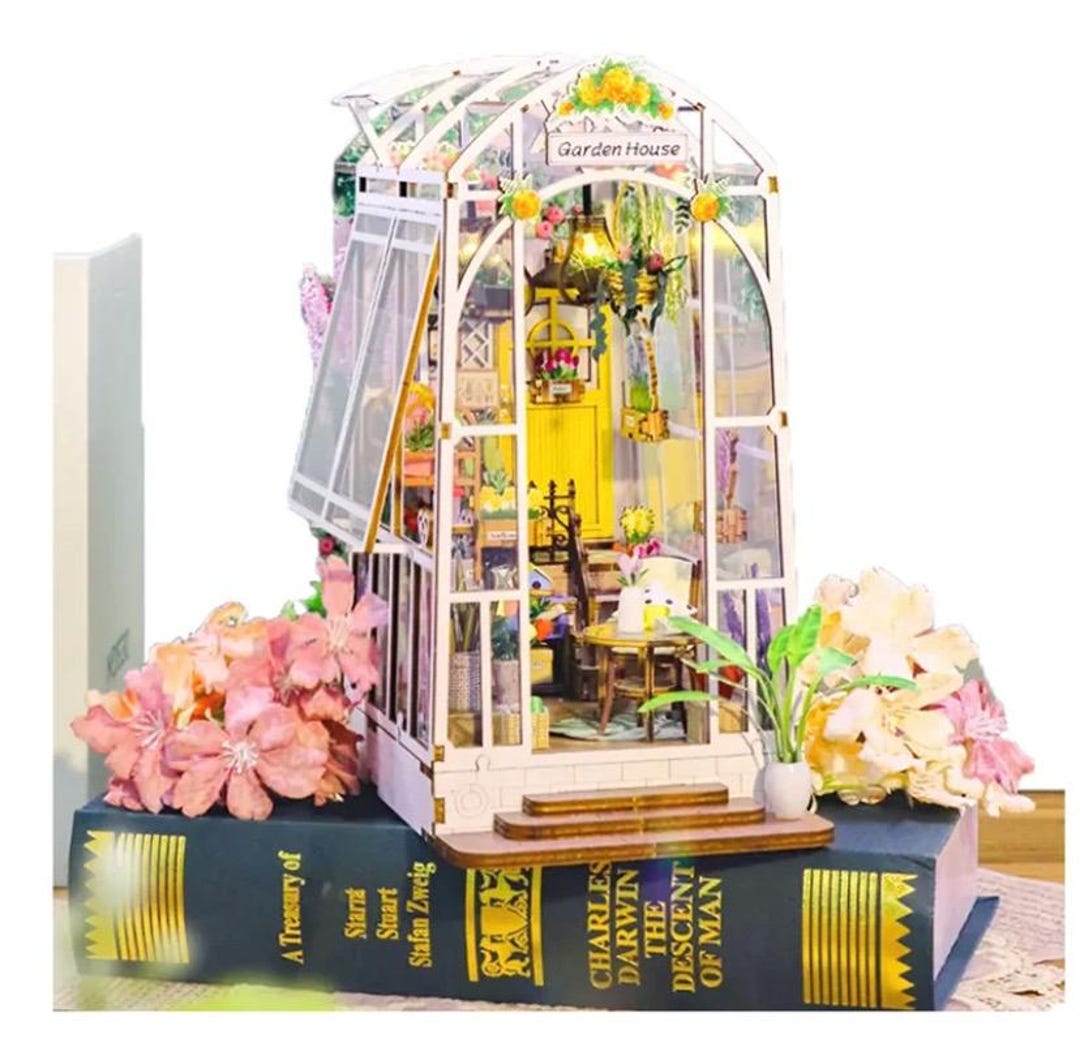 DIY Book Nook Kit - Winter Garden, Miniature House With LED Light, Book ...