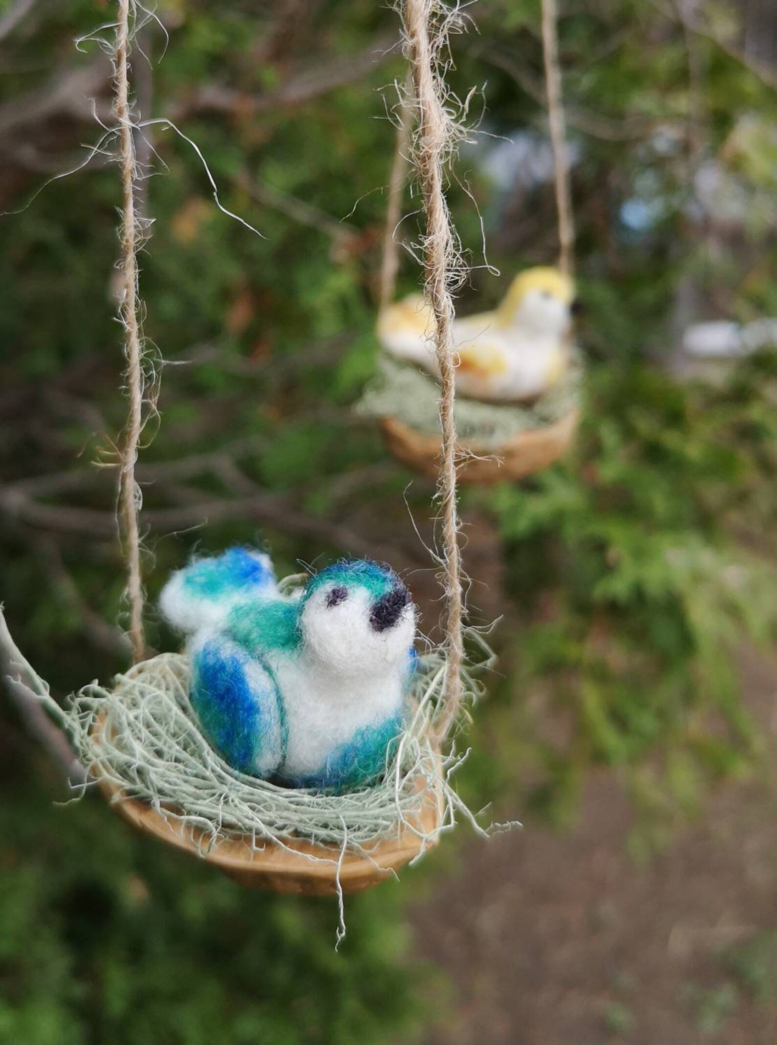 Tiny Needle Felted Bird in Walnut Shell Nest Waldorf Seasonal Table ...