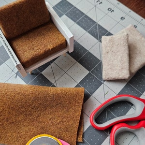 SET 1 Miniature Livingroom Set, Modern Miniature Chair and Accessories ...