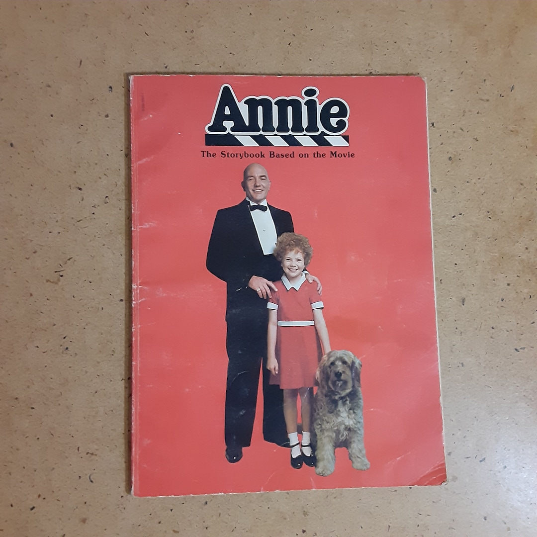 Vintage annie Souvenir Storybook From the 1982 Movie Based on an Iconic ...