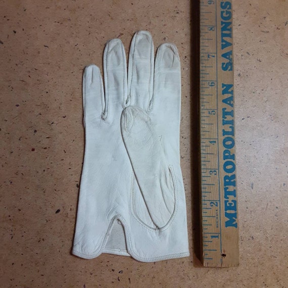 Vintage White Leather Gloves Retro Midcentury Fancy Gem