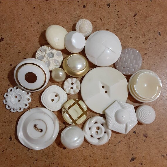 Sewing notions buttons store