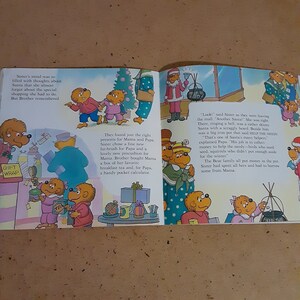 1984 the Berenstain Bears "meet Santa Bear" Paperback for Reading ...