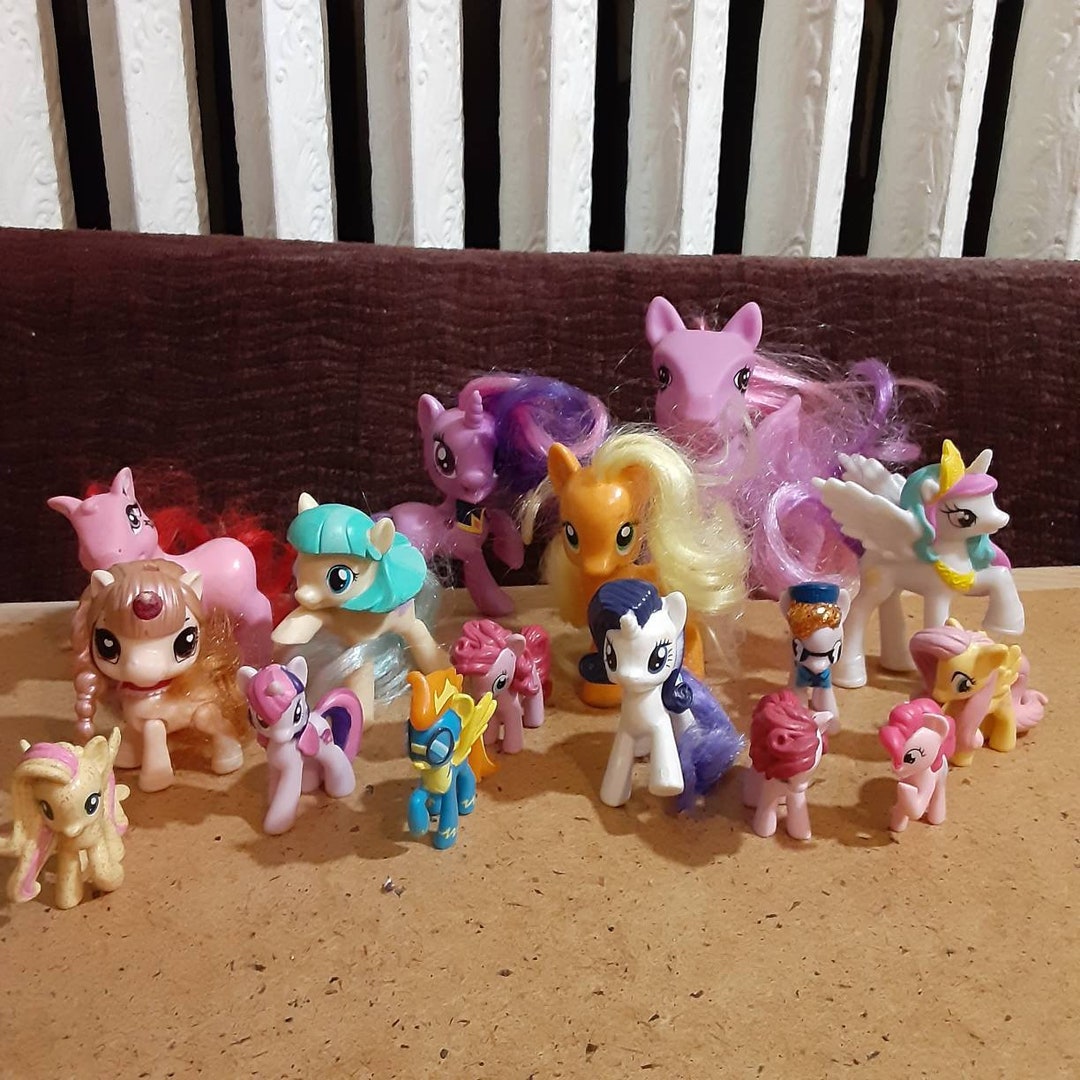 16 Plastic Pretty Little Ponies Horses Unicorns for Crafting Cake ...