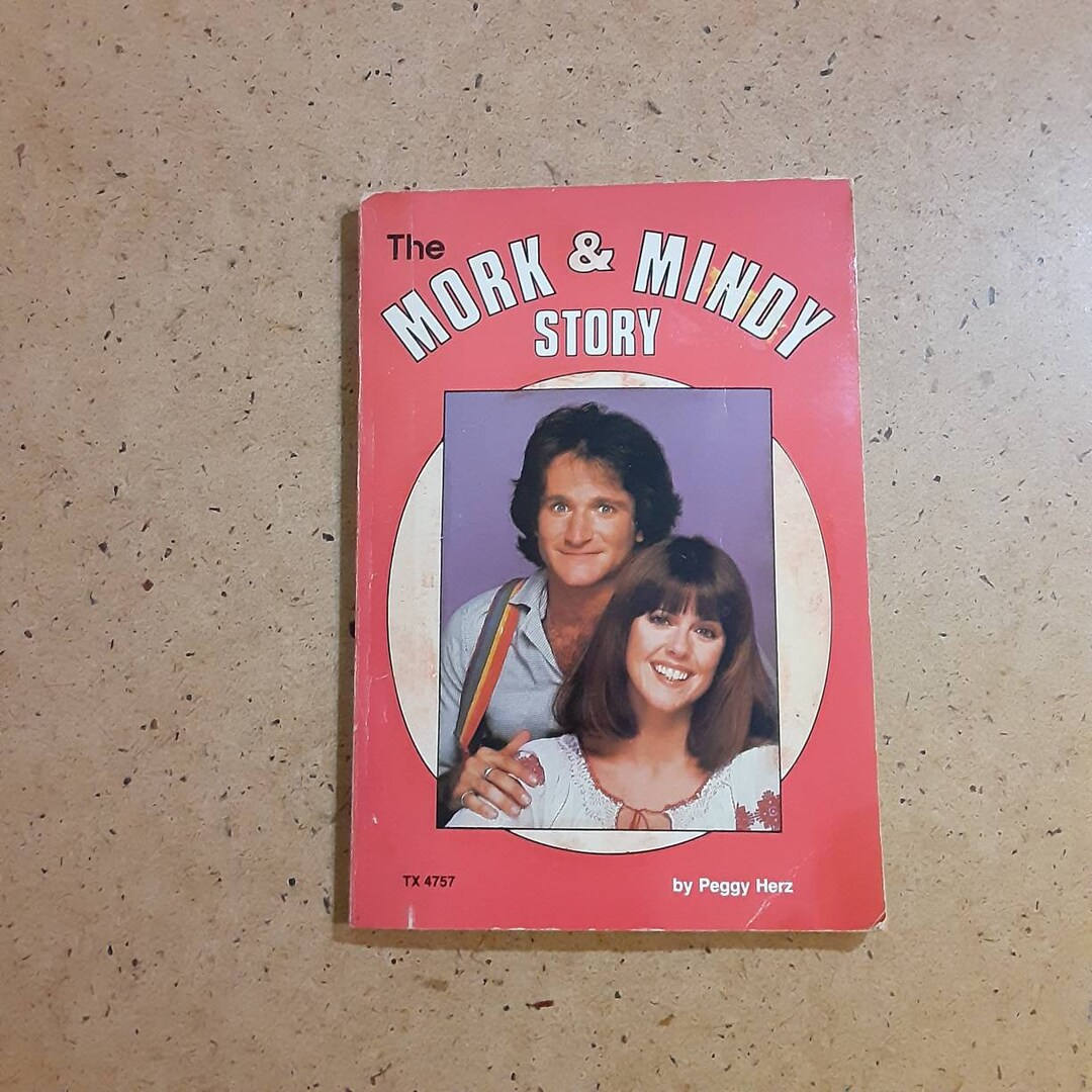 1979 The Mork & Mindy Story Scholastic paperback for kids about the ...