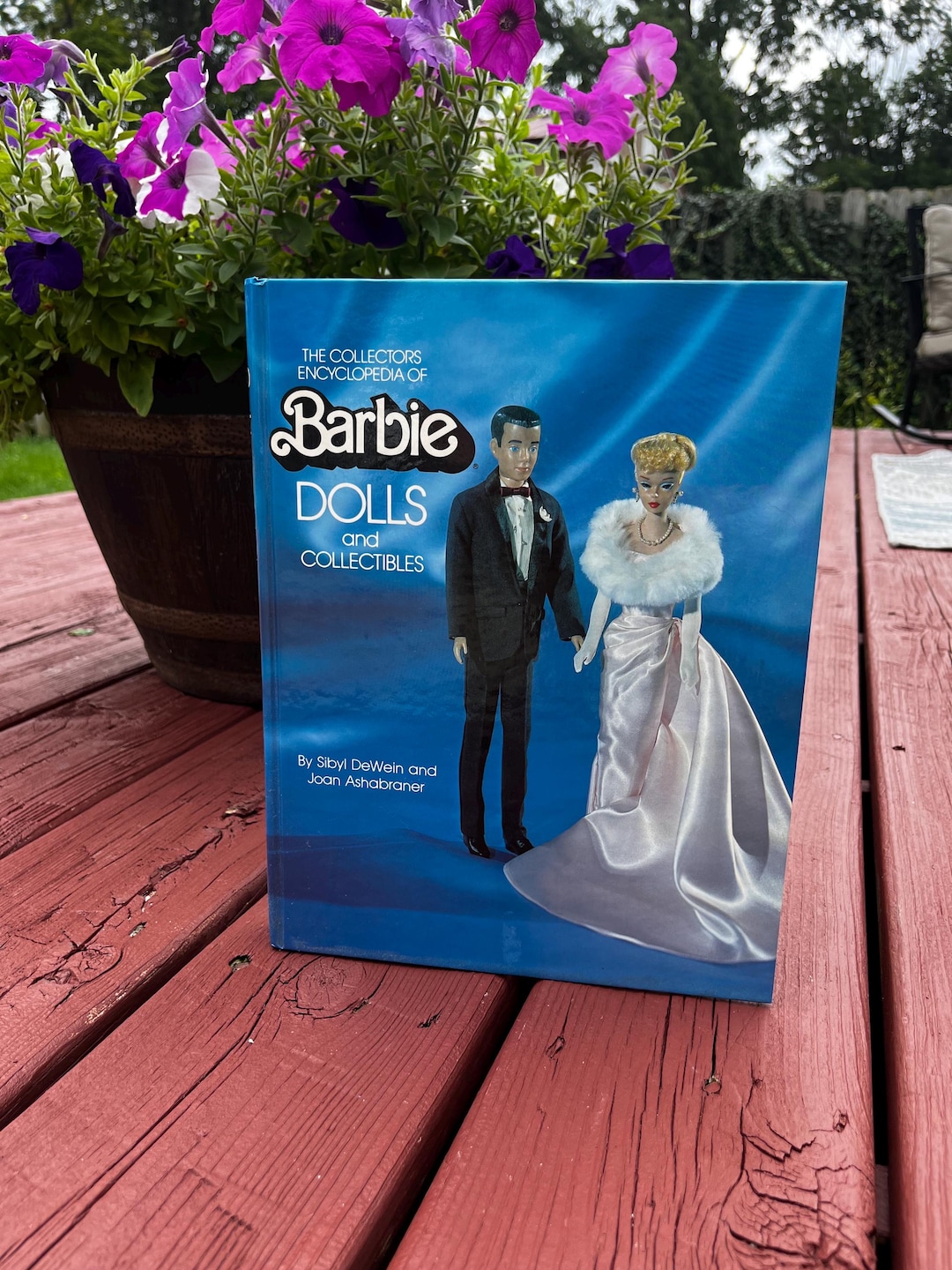 Barbie Collectors Encyclopedia, Vintage Barbies Encyclopedia, Barbie ...