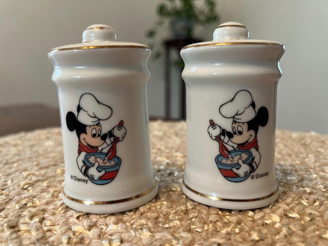 Vintage Mickey Mouse Salt and Pepper Shakers, Mickey Mouse, Mickey ...