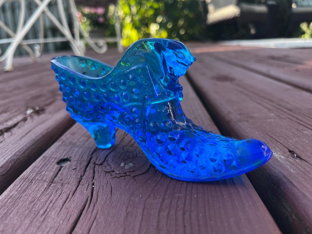Vintage Blue Glass Fenton Shoe, Blue Glass Shoes,blue Glass Decor ...