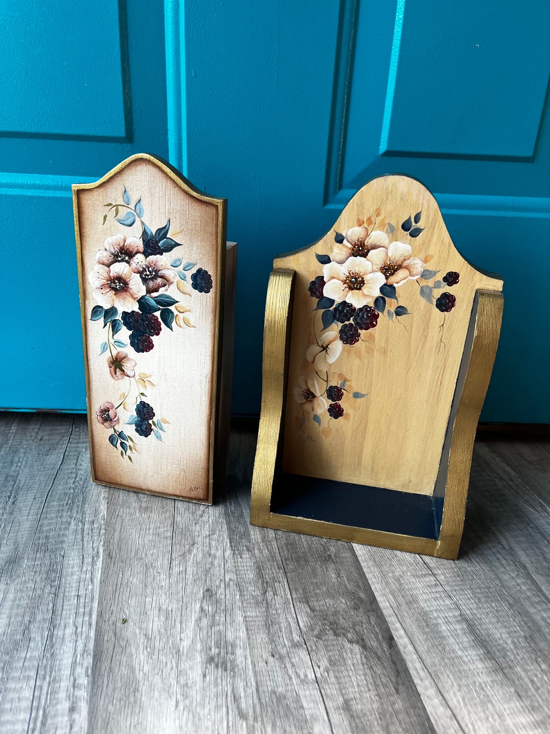 Vintage Wall Shelf and Vase, Vintage Decorative Shelf, Decorative Wall ...