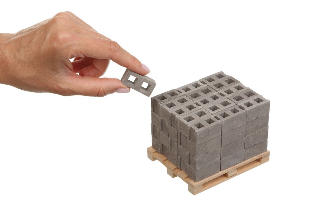 Mini Cinder Blocks With Pallet, 1:12 Scale Diorama Supplies - Etsy