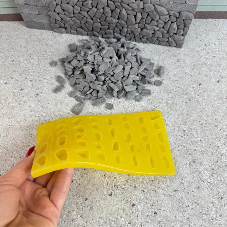 Mini Bricks Silicone Mold: 1/12 Scale Dollhouse Miniature Pavement - Etsy