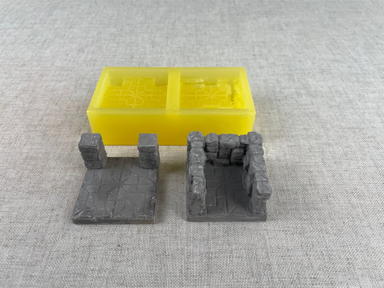 Silicone Dungeon Wall Mold: Dnd Miniature Terrain, Wargame Modular ...