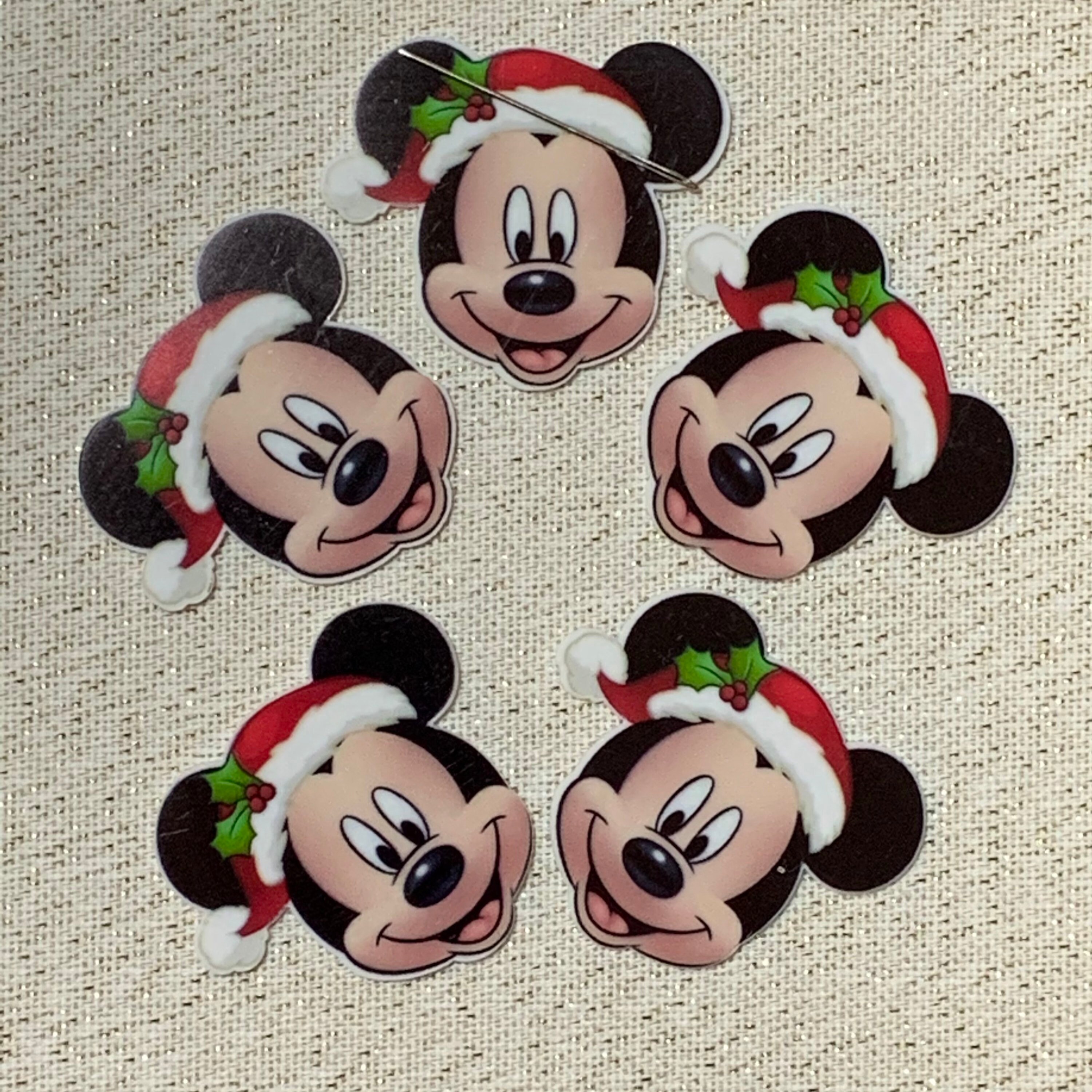 Christmas Mickey Mouse Needle Minder - Etsy