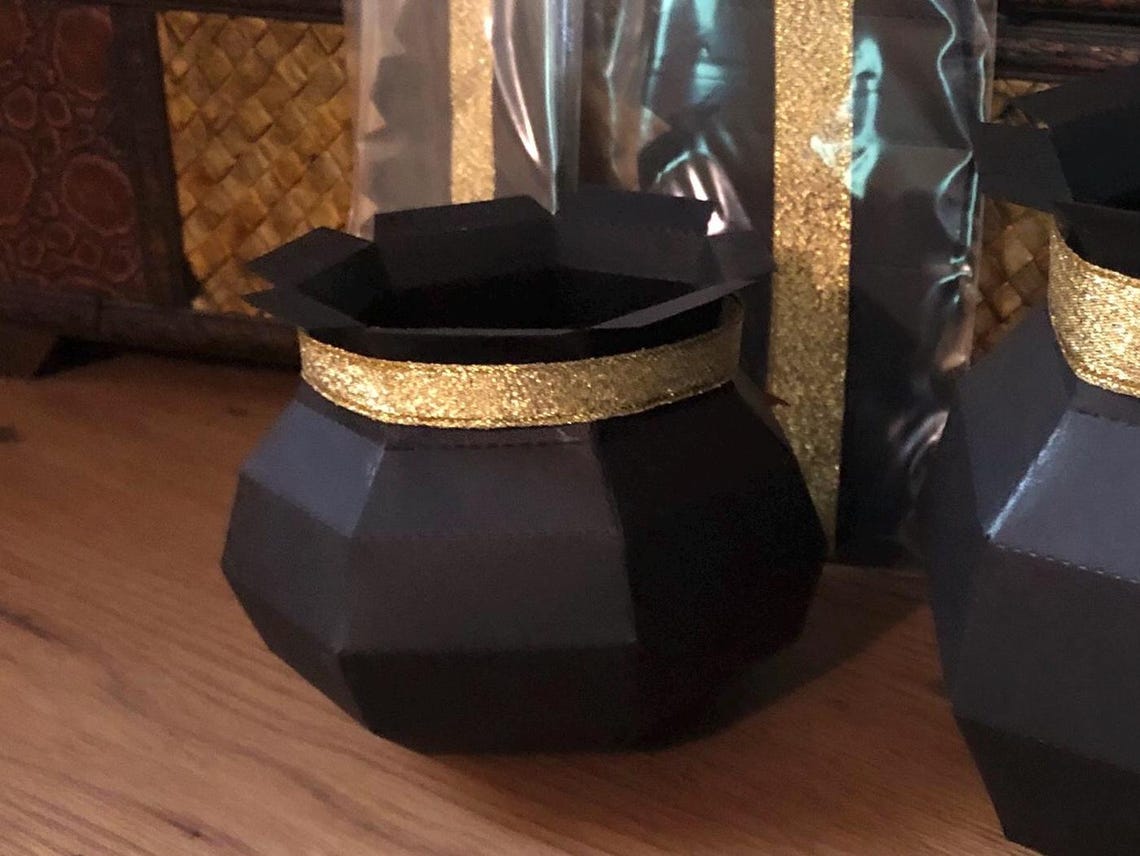 Paper Black Cauldron Craft Kit Small With Gold or Silver Trim - Etsy