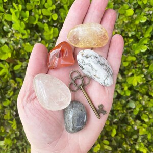 Manifesting and Intention Crystal Set, Manifestation Stone Kit ...