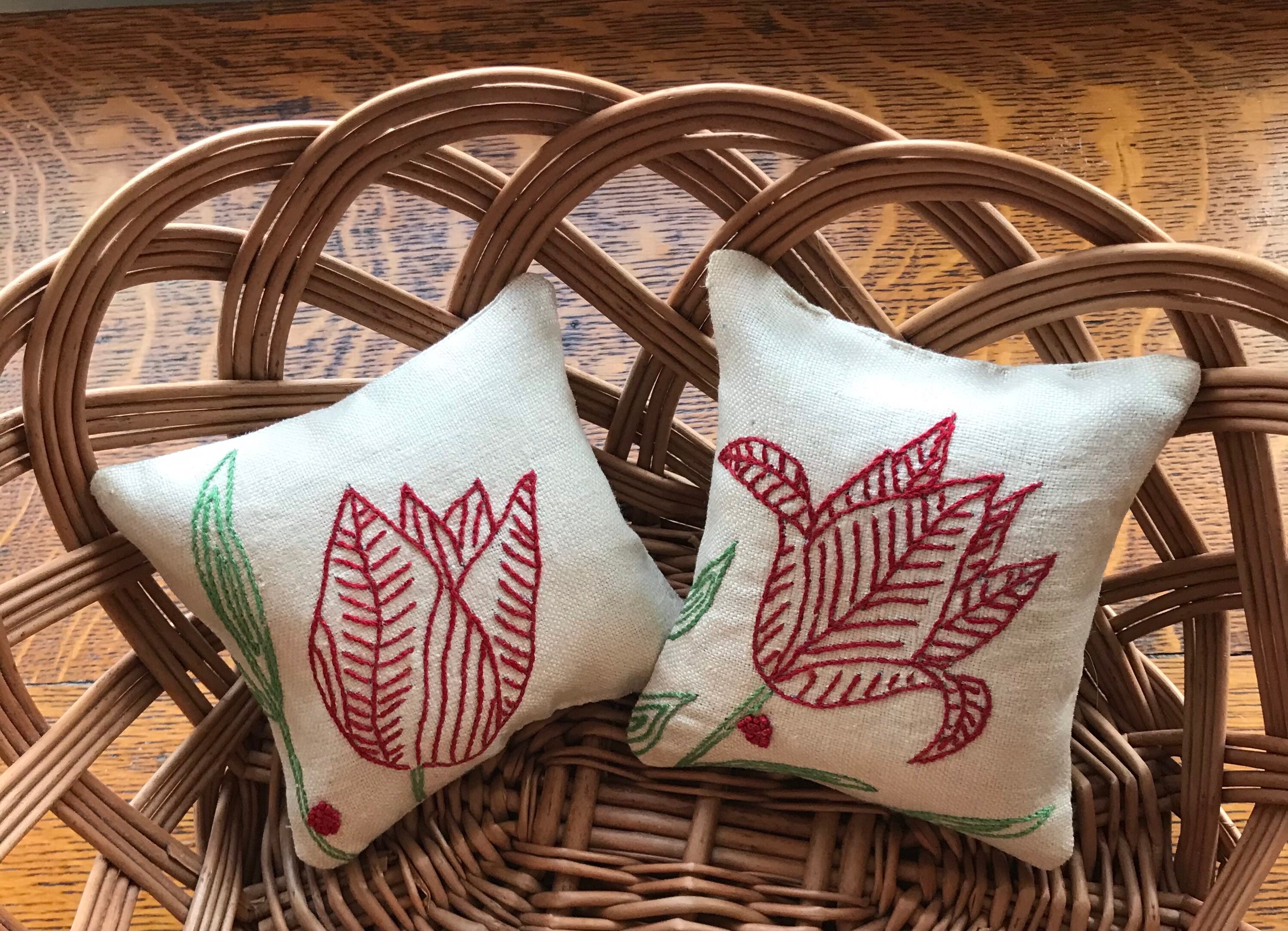 Lavender Sachet Made With A Vintage Linen. Unique sachet | Etsy