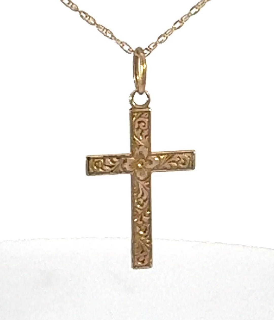 Vintage Solid Gold Engraved Cross Pendant Necklace - Etsy