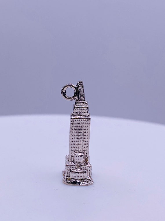 vintage mandon building - Gem