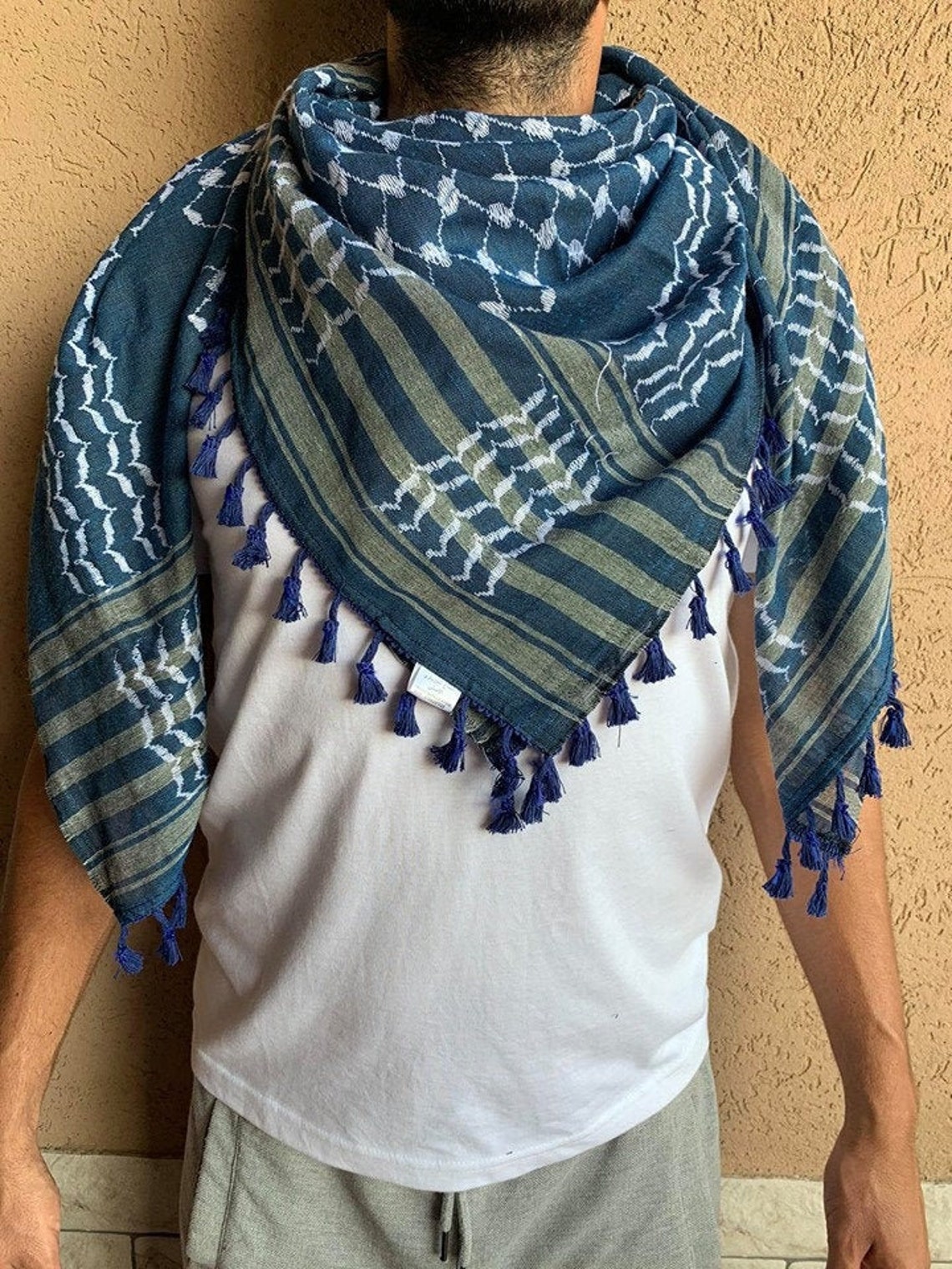 Modern Shemagh Original Keffiyeh face mask Unisex | Etsy