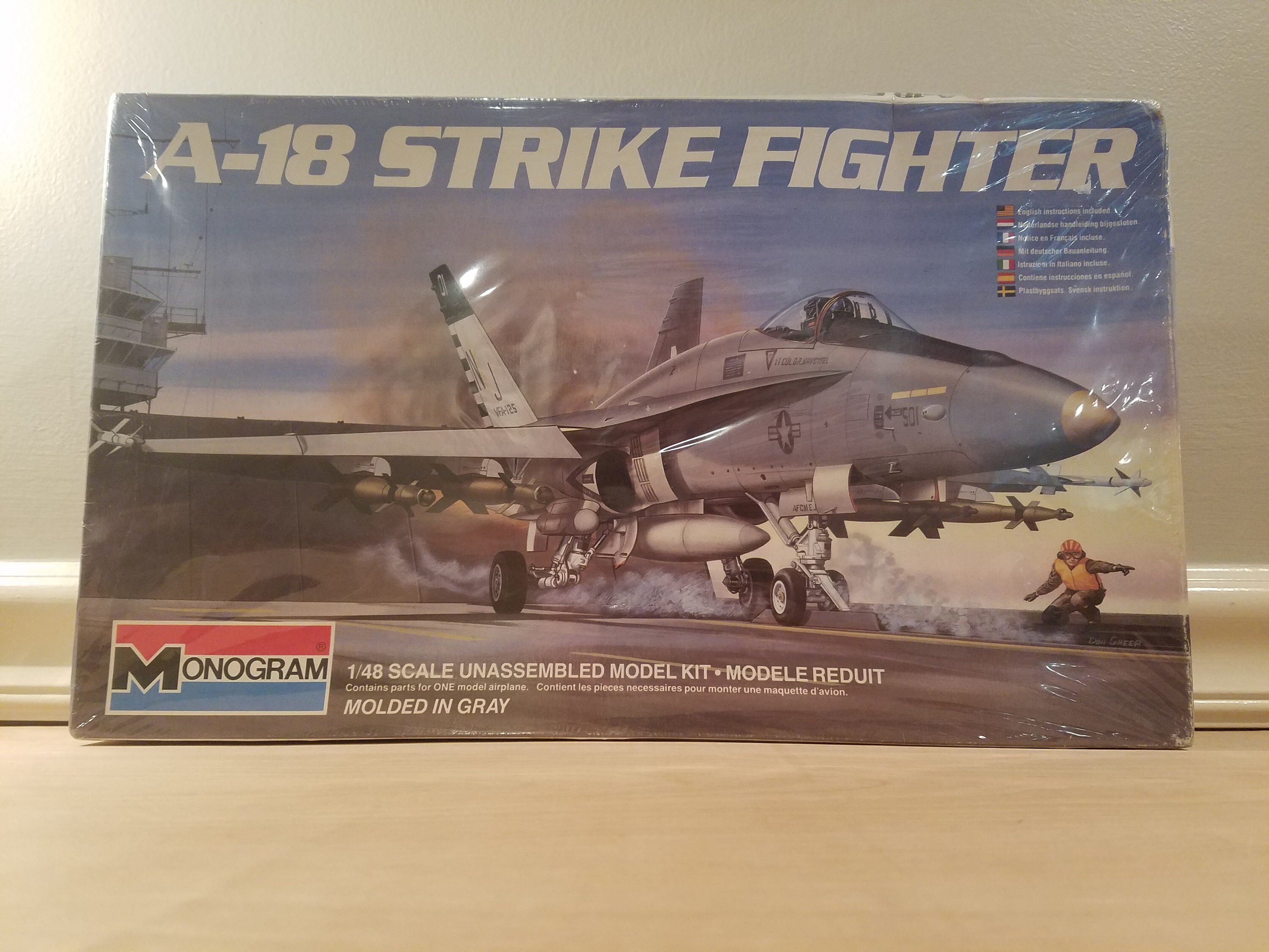 Militaria A-18 Strike Fighter #5807 by Monogram Art & Collectibles ...