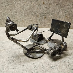 Welded Metal Gamer, Video Game Player - Etsy