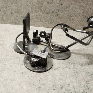 Welded Metal Gamer, Video Game Player - Etsy