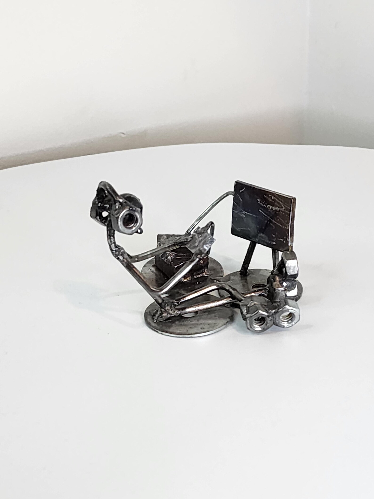 Welded Metal Gamer, Video Game Player - Etsy