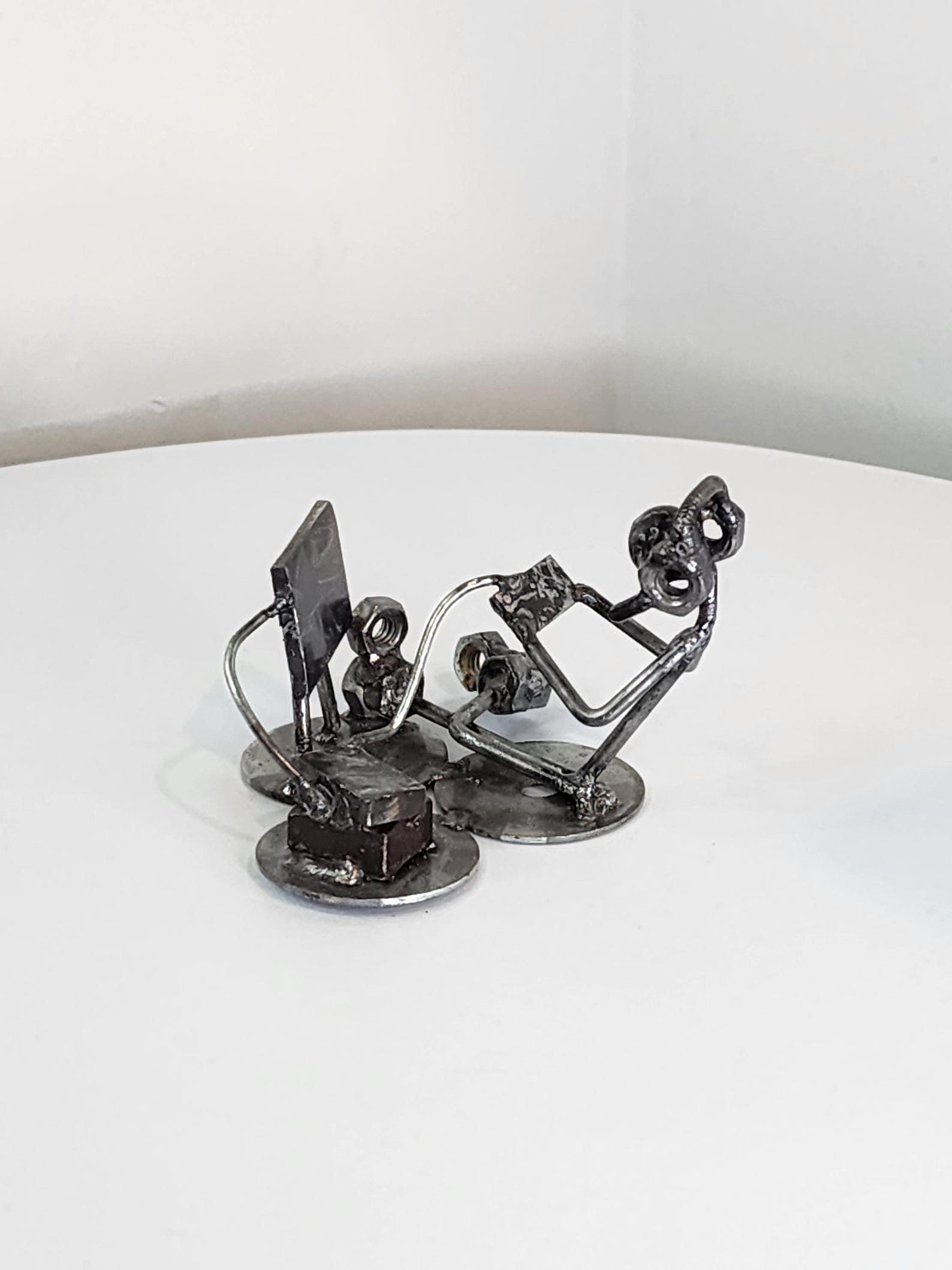 Welded Metal Gamer, Video Game Player - Etsy