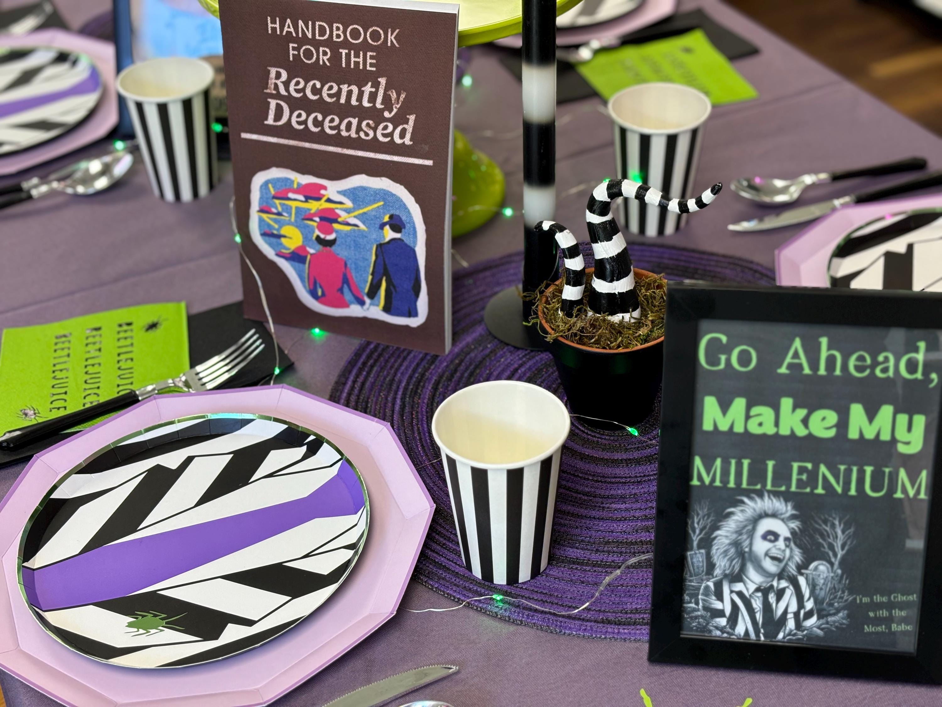 CUSTOM: the Juice is Loose Party Box- Beetlejuice Halloween Party - Etsy