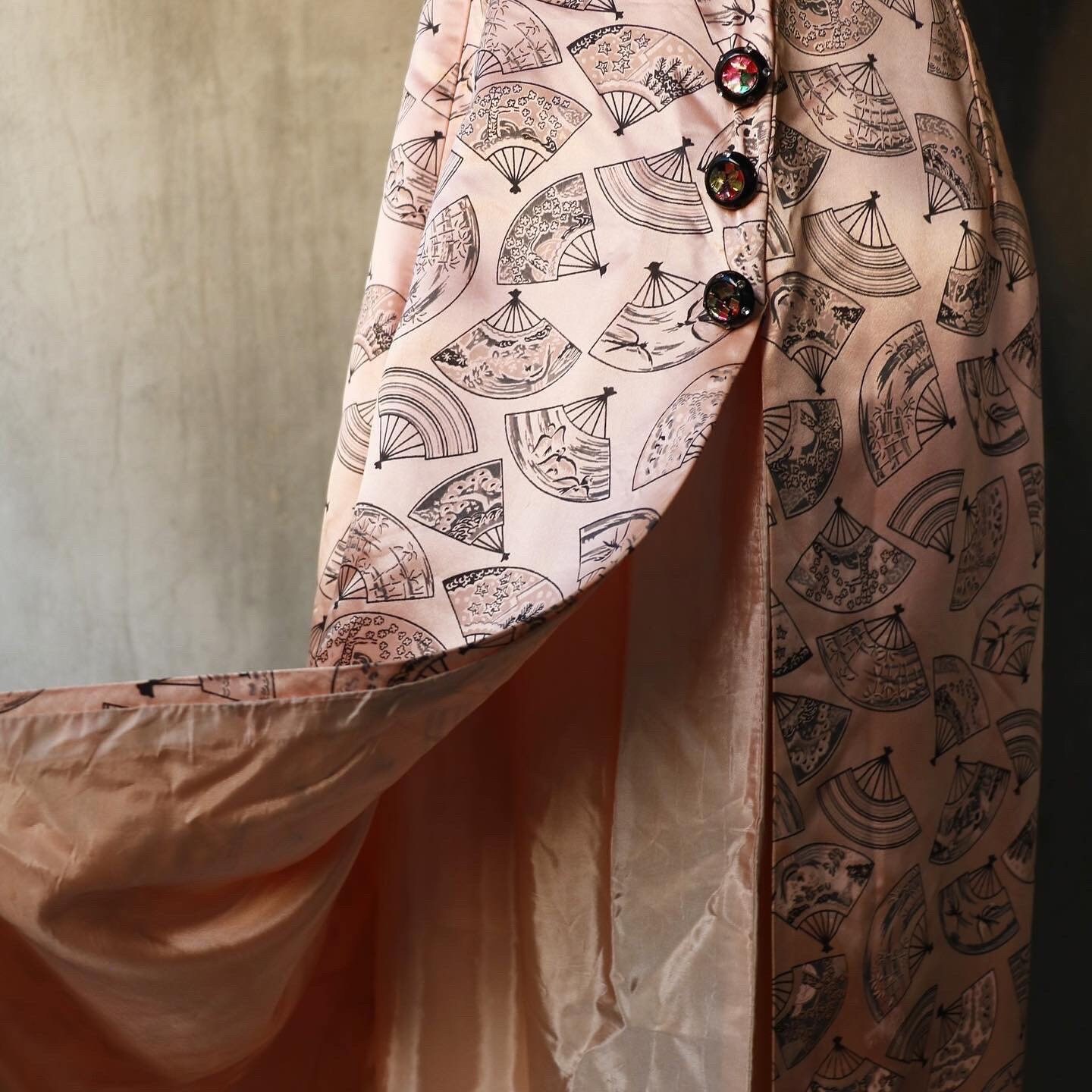 1950s Pink Novelty Fan Prints Satin Qipao Cheongsam Dress - Etsy