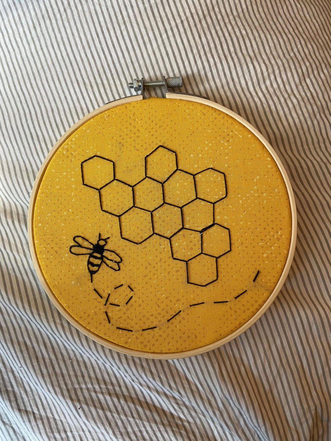 Bee and Honeycomb Embroidery Pattern - Digital Download - Etsy