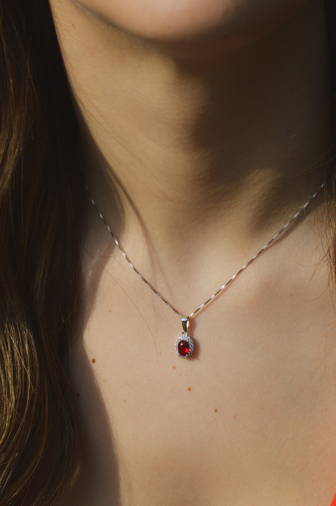 Kate Necklace Oval Pendant Light Point With Outline in 925 Silver ...