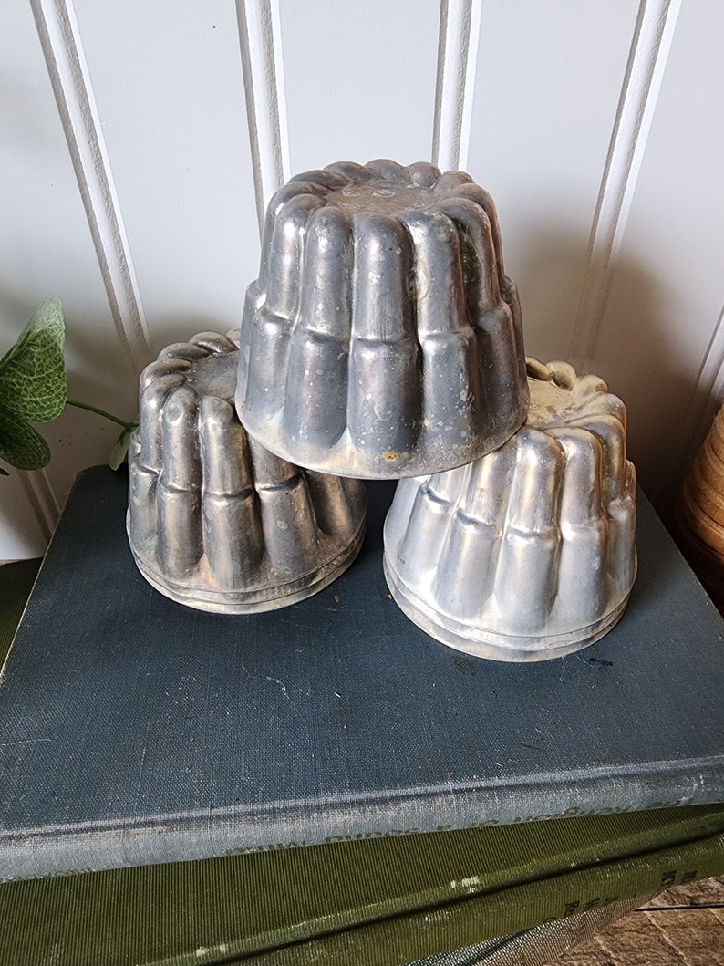 Set of 7 Mini Tin Molds - Etsy