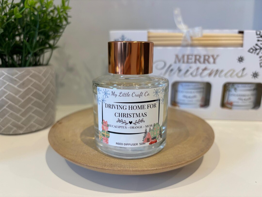 Set of 3 X 50ml Christmas Scented Reed Diffusers, Presented in a Merry ...