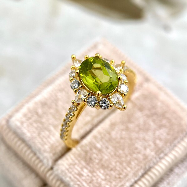 Vintage Peridot Ring - Etsy