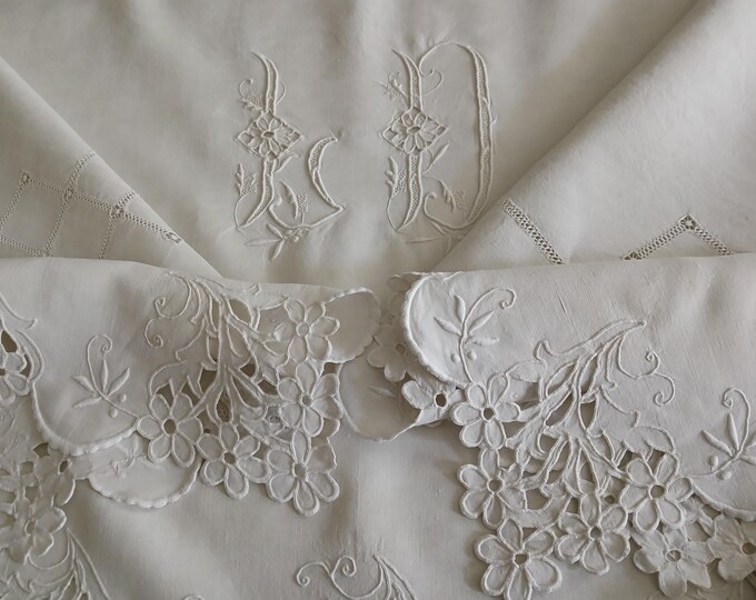 An Exceptional Antique French Pure Linen Bed Sheet With Beautiful Hand ...