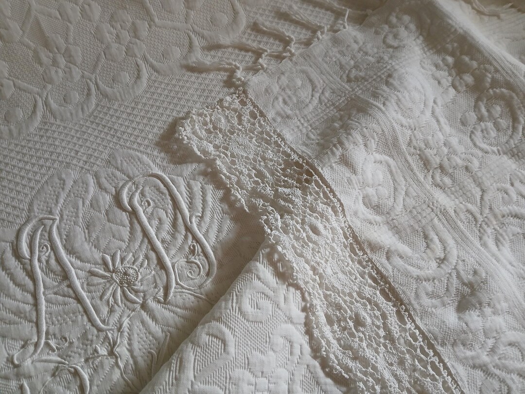 An Antique French Marcella White Cotton Provençal Trousseau Bedspread ...