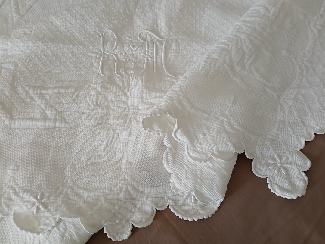 An Antique French Marcella White Cotton Provençal Bedspread With Two ...
