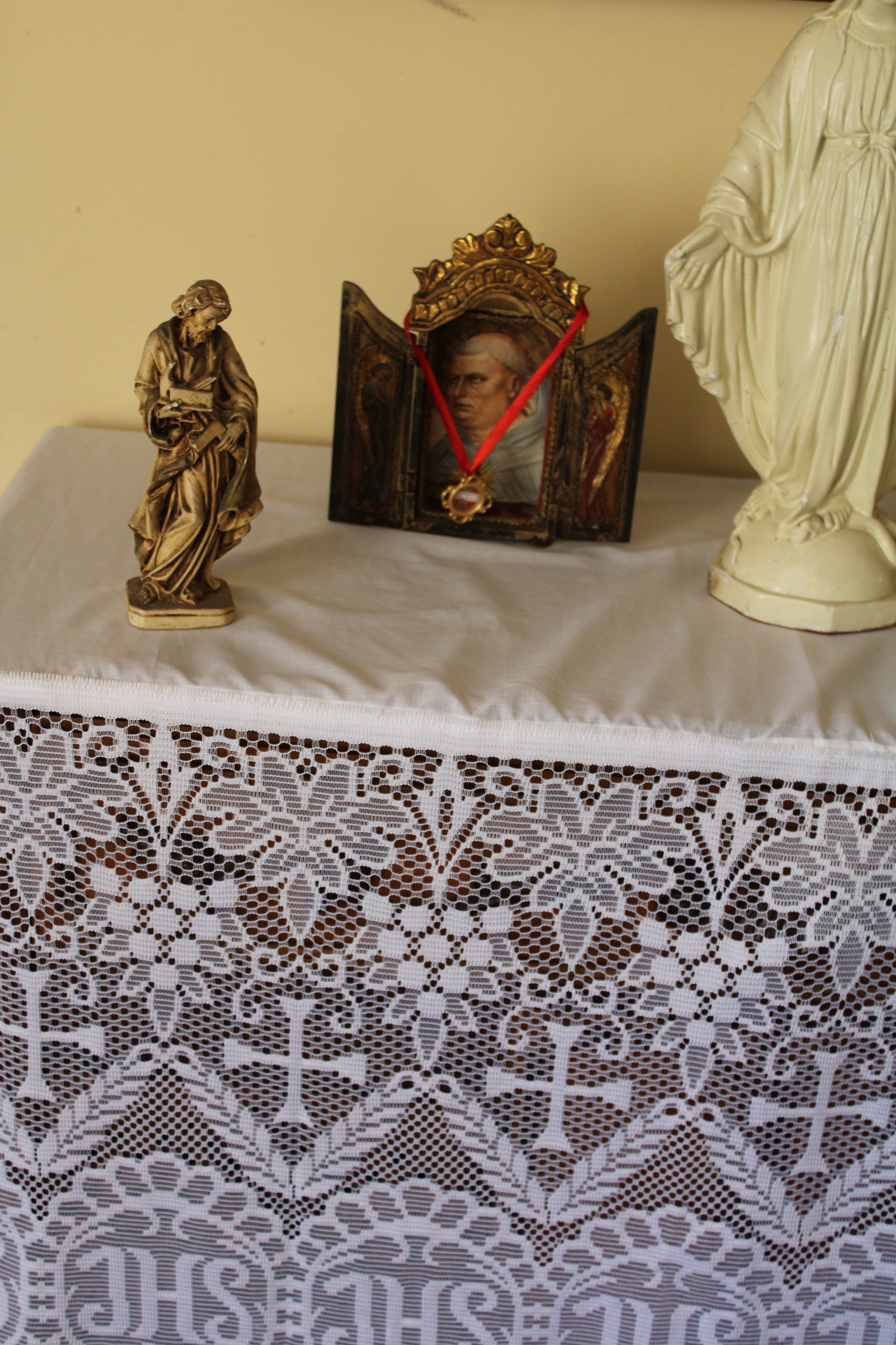 Home Altar Cloth Catholic White Liturgical Lace Crosses IHS - Etsy