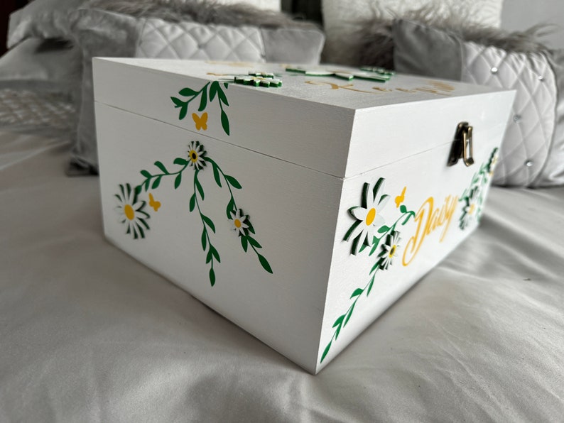 Daisy Keepsake Box - Etsy UK
