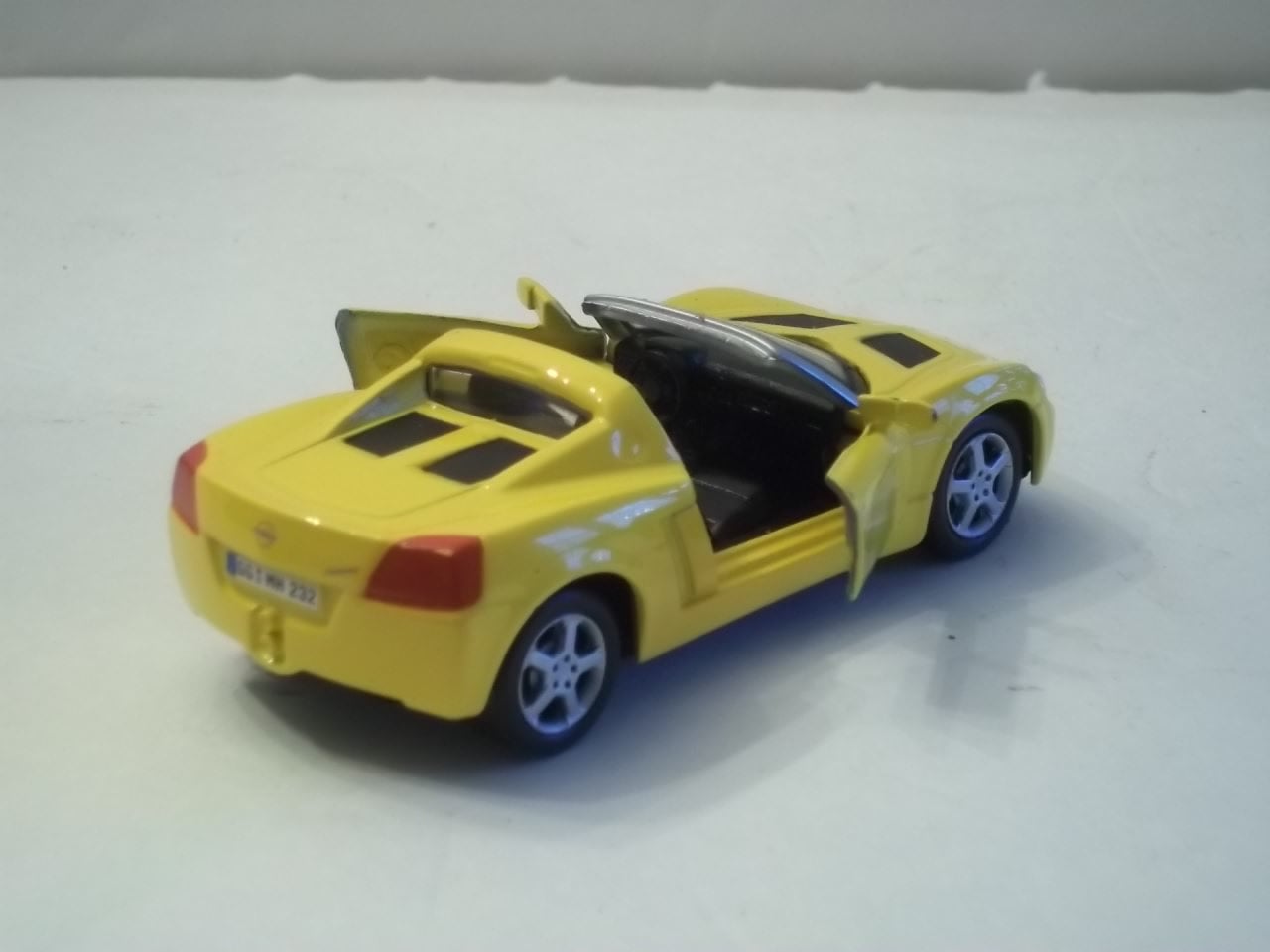 Push & Pull Toys Toys Yellow Opel Speedster die-cast vehicle 135th ...